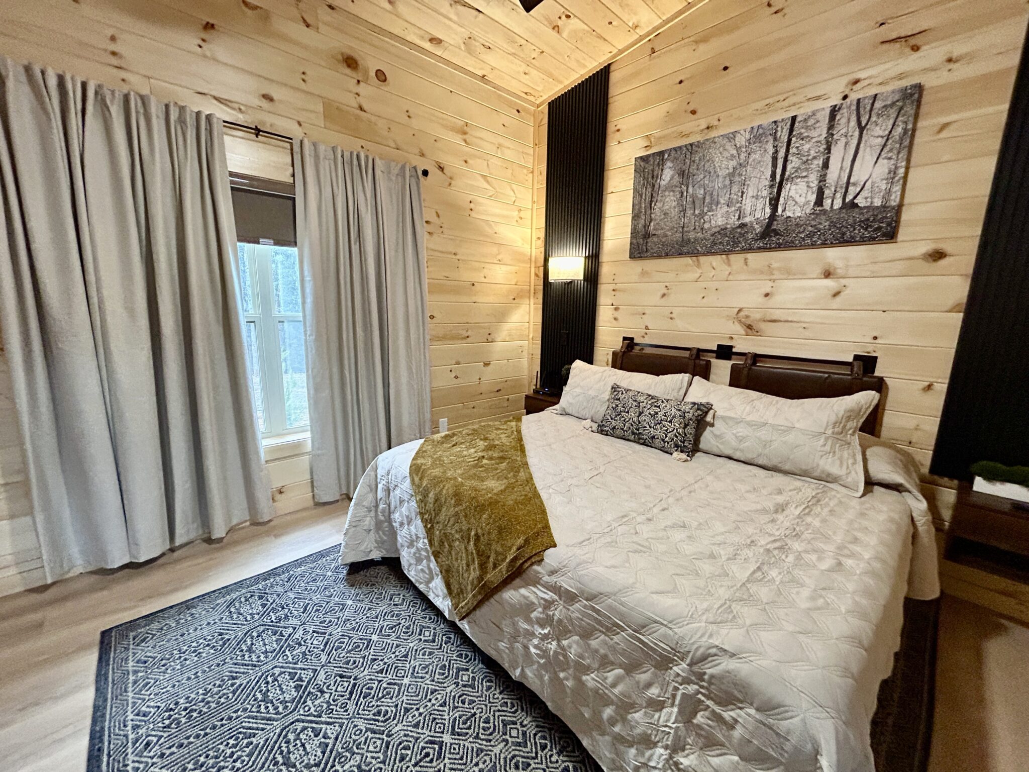 A Romantic Escape located in the Shady Grove Area – Pigeon Forge Cabins ...